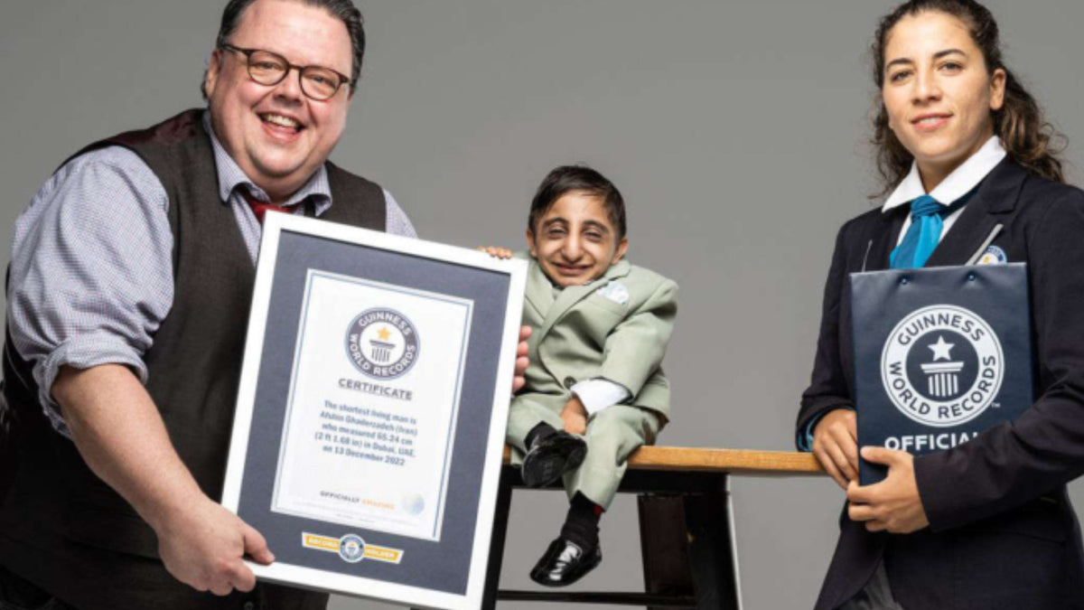 Here is the new smallest man in the world, according to the Guinness W ...